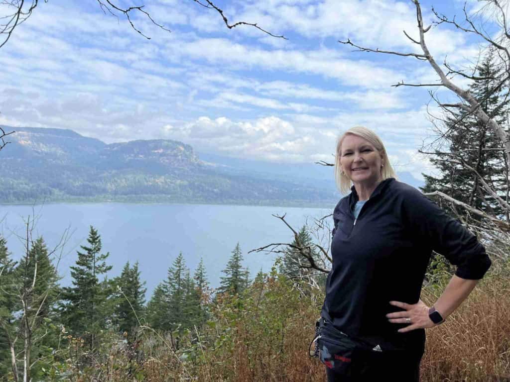 9 Breathtaking Columbia River Gorge Waterfalls