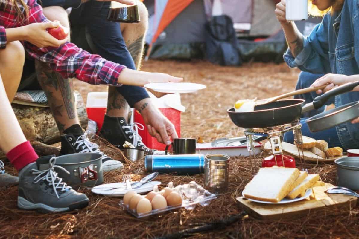 Try These 5 Tips for Easy Camping Meals